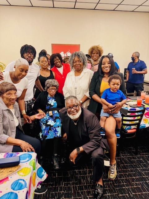 African American Family with Seven Living Generations Strives to Hold ...