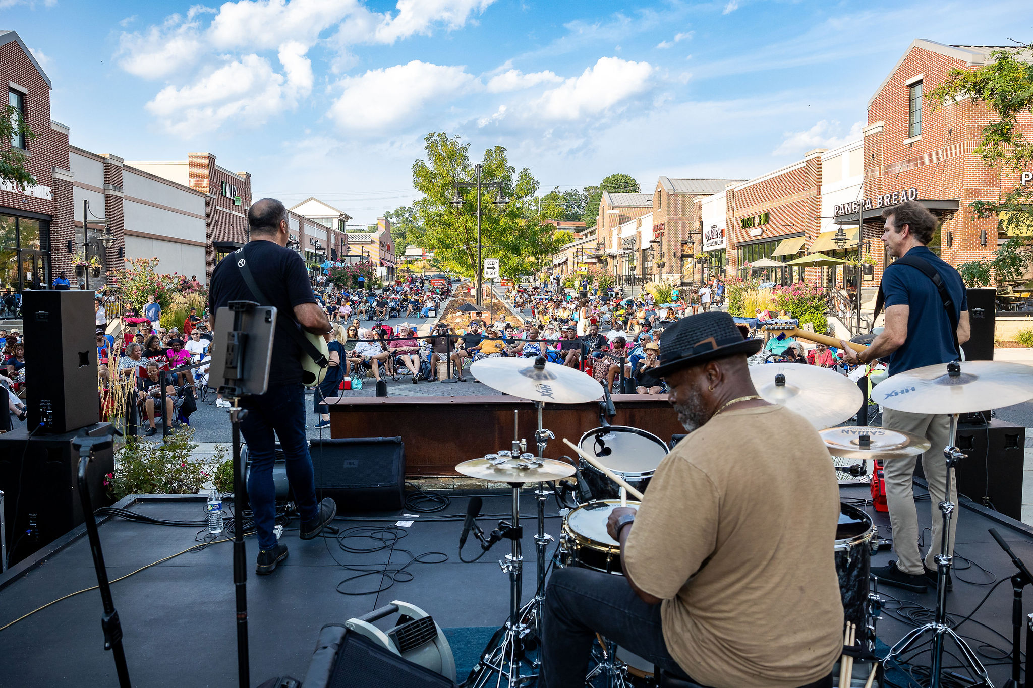 ‘Enjoy the Rest of the Summer with Free Concerts for Family and Friends ...